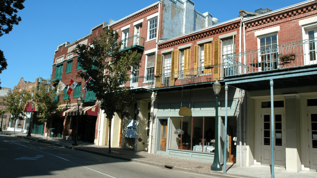 8 Epic Experiences in Mobile - Group Travel Odyssey